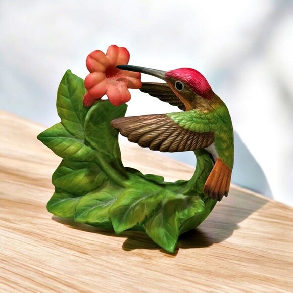 Bronson Collectibles | Accents | Ruby Topaz Hummingbird Trumpet Creeper ...